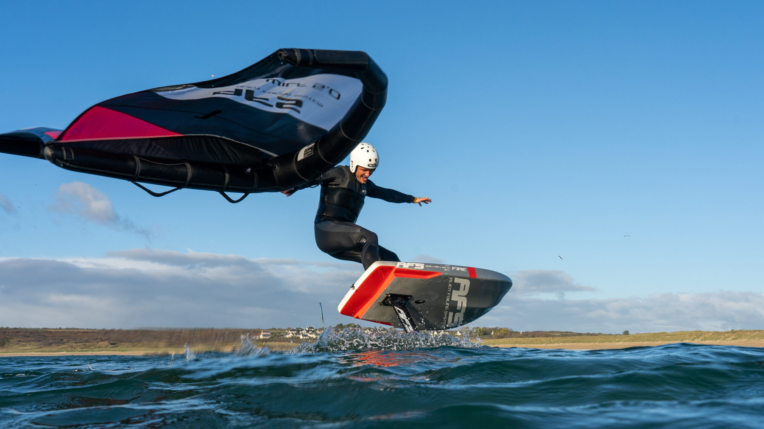 Außerirdischer Besuch auf dem Festival – Alien Foiling System im Anflug ...